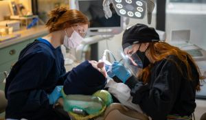 Tıpta ve Diş Hekimliğinde Uzmanlık Yönetmeliği Değişti - Dentiss.com